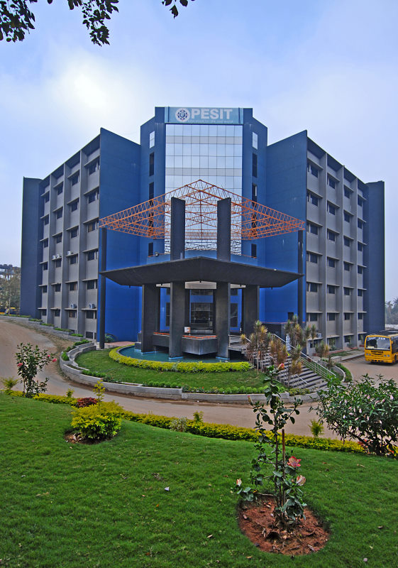 PESIT : Gayathri and Namith Architects