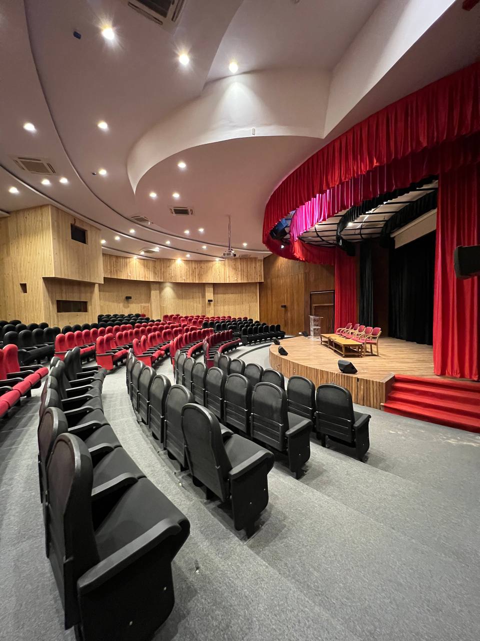 Yavanika Auditorium : Gayathri and Namith Architects